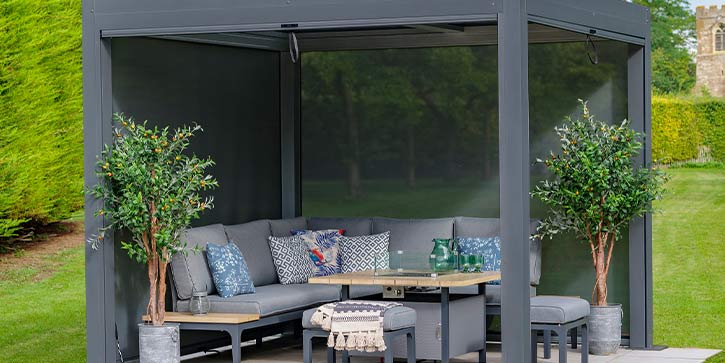 London Stone: Paving, Tiles, Decking, Garden Furniture & More.