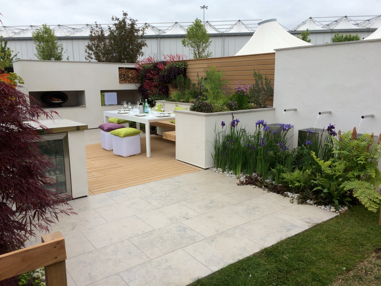 Gardener's World Best Lifestyle Garden | London Stone